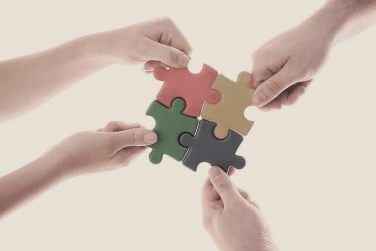 Pengertian Modal Sosial : Komponen Unsur, Fungsi dan Jenis Modal Sosial