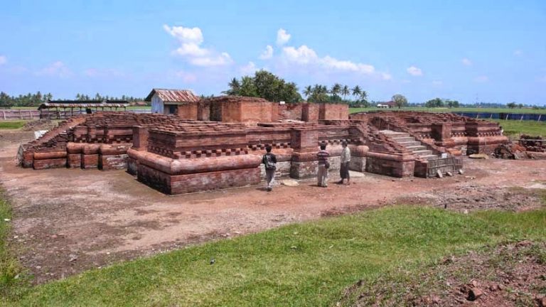 Sejarah Lengkap Berdirinya Kerajaan Tarumanegara, Raja, Kejayaan ... Sejarah Lengkap Berdirinya Kerajaan Tarumanegara, Raja, Kejayaan ...